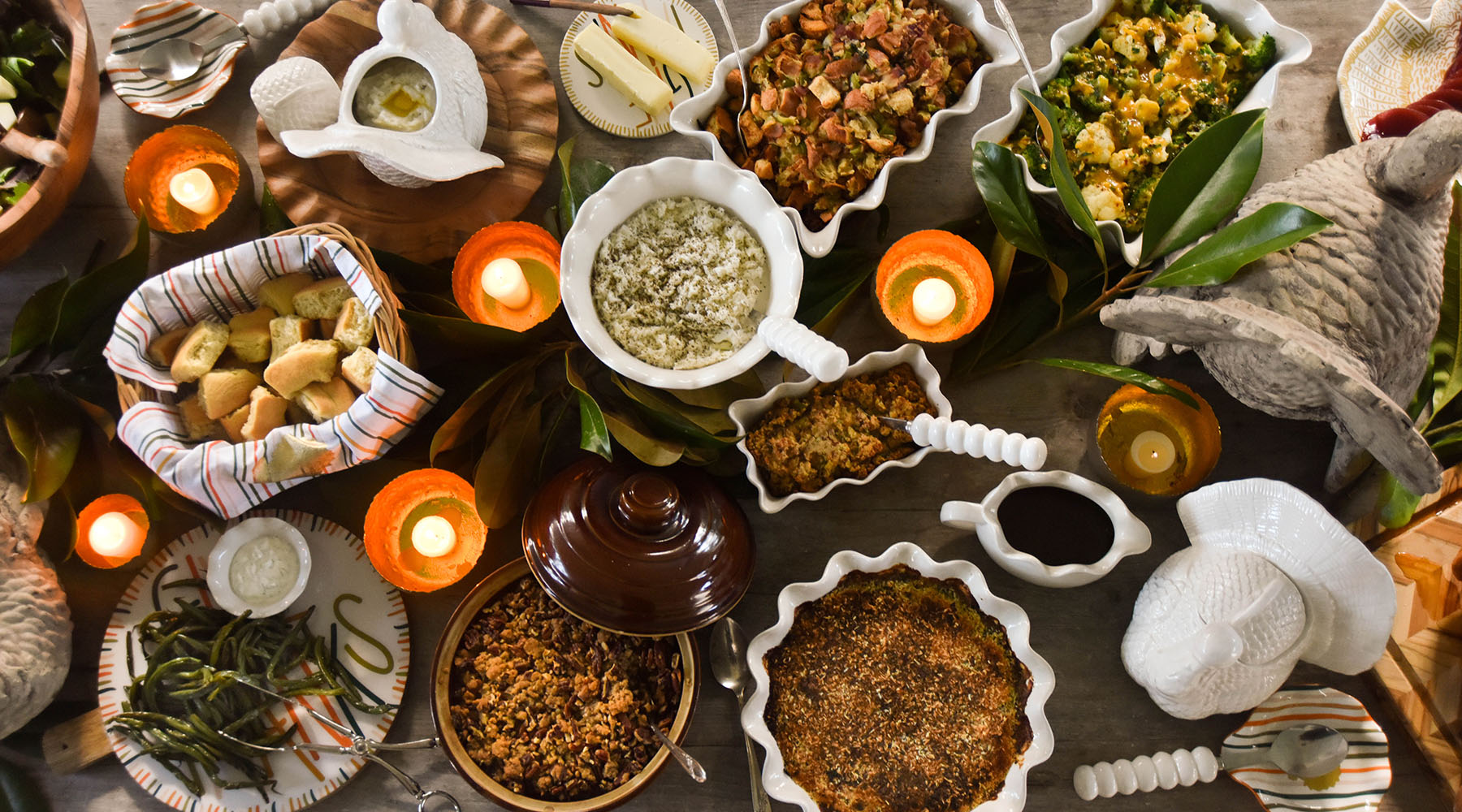 thanksgiving buffet table