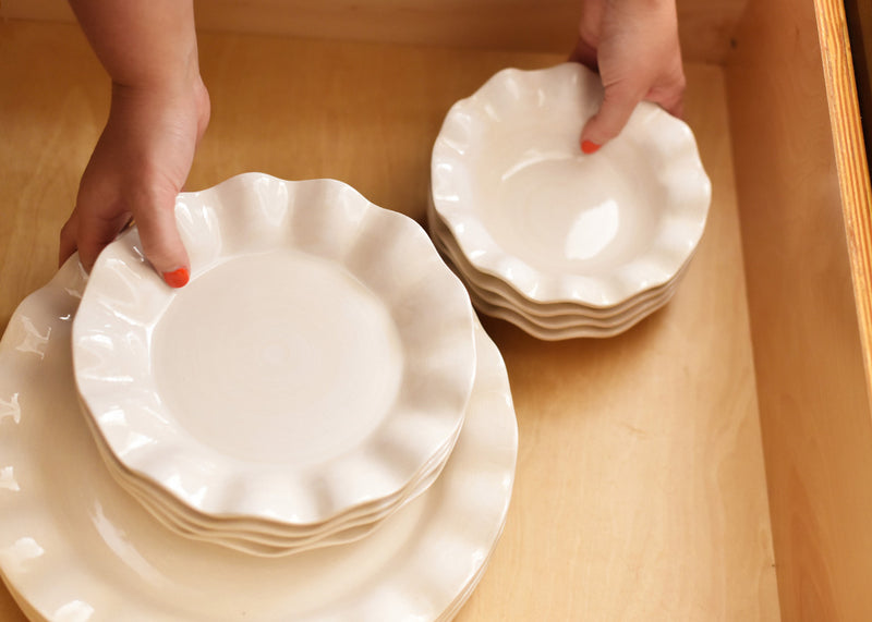 Signature White Ruffle Dinner Plate Set | Coton Colors